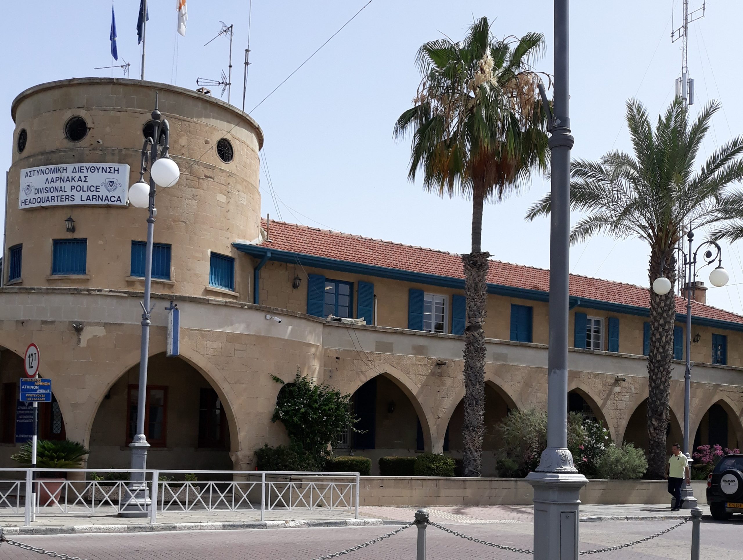 Αυτούς ψάχνει η Αστυνομία για την απόπειρα φόνου στη Λάρνακα (ΦΩΤΟ ...