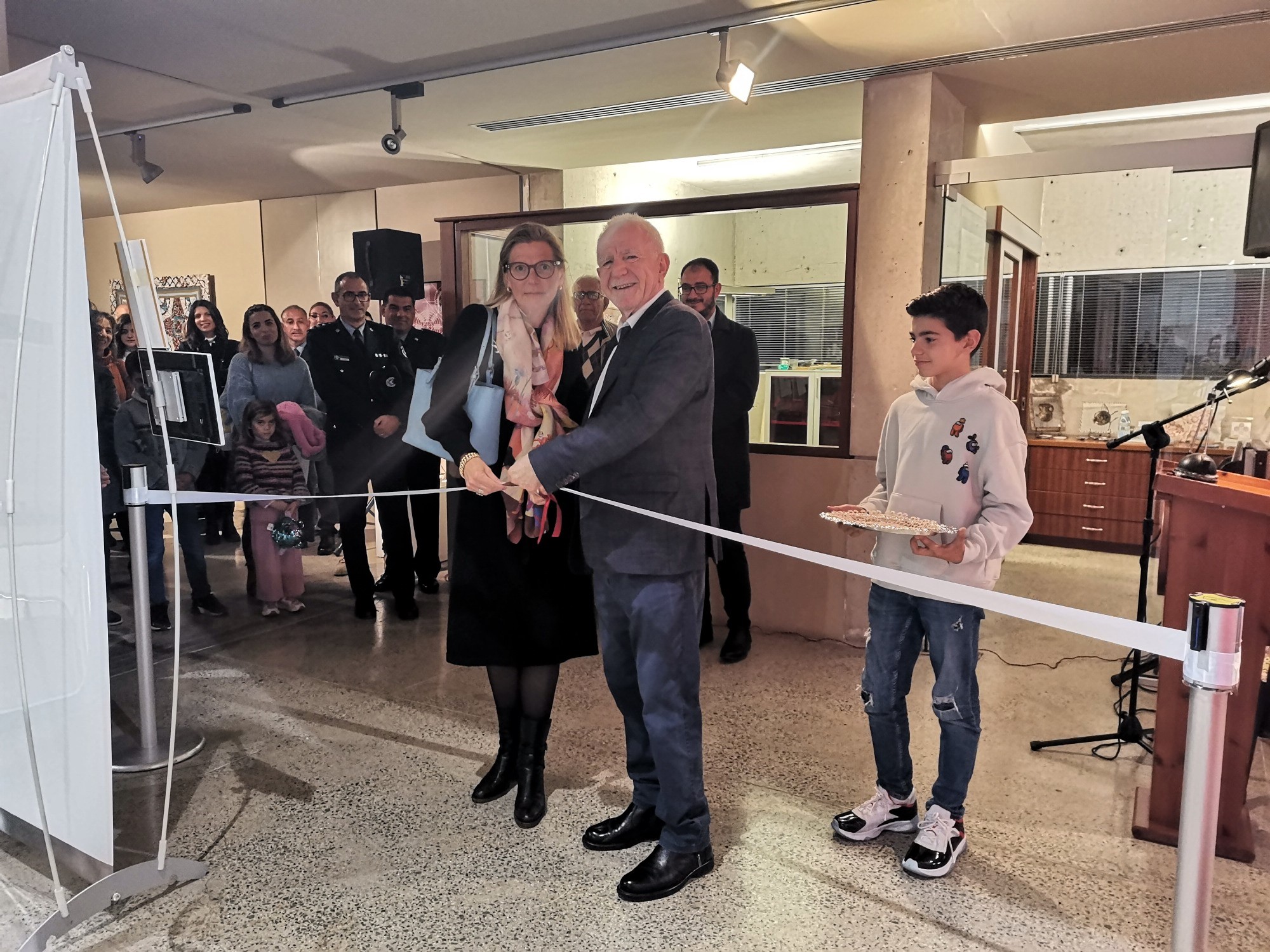 Εγκαινιάστηκε η έκθεση «Αφήστε με να είμαι ο εαυτός μου - Η Ιστορία της ...