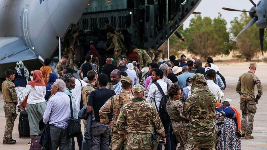 Προσγειώθηκε στο αεροδρόμιο Λάρνακας η τελευταία πτήση της RAF από το ...