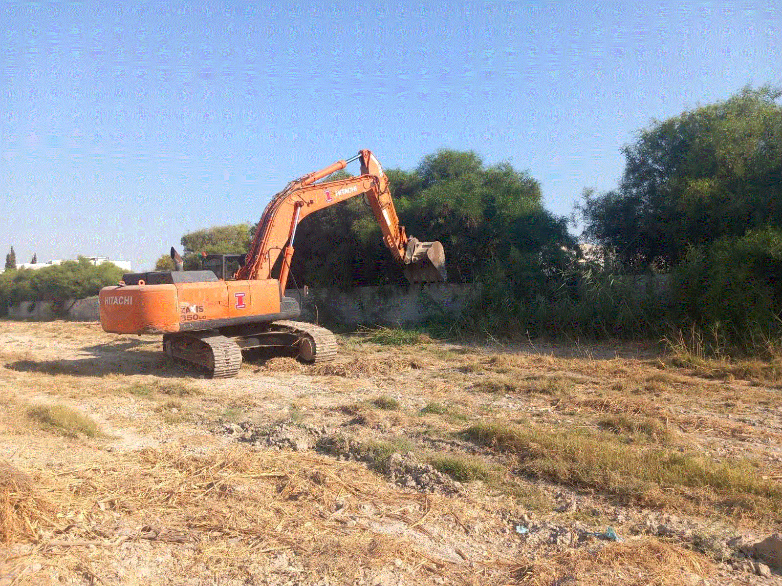 Ο Δήμος Λάρνακας αναβαθμίζει το αντιπλημμηρικό κανάλι στα Λιβάδια ...
